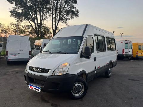 IVECO DAILY MINIBUS Usados e Novos