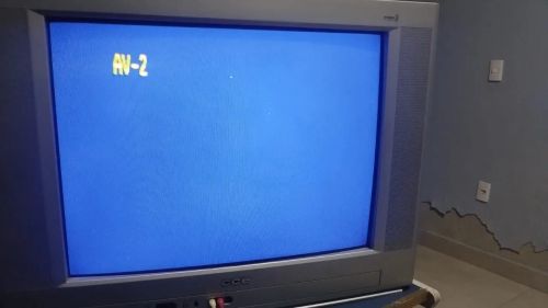 "tv de tubo" - TVs no Brasil