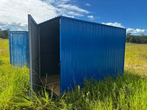 "azul container" no Brasil
