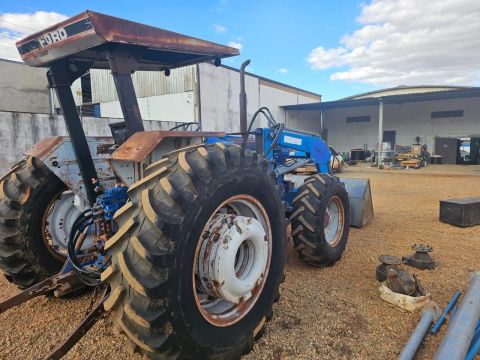 "trator com concha" - Tratores e máquinas agrícolas no Brasil