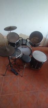 "bumbo instrumento musical" - Instrumentos musicais no Brasil