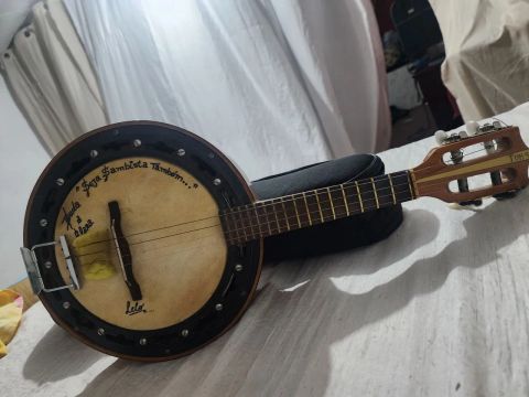 "instrumento musical banjo" - Instrumentos musicais no Brasil