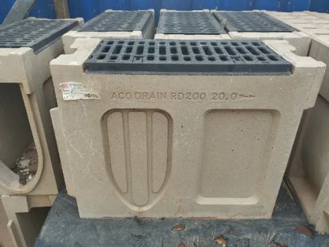 "canaletas de ferro" no Brasil