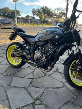 Motos YAMAHA MT-07/MT-07 2018 no Brasil