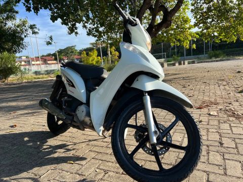 Motos HONDA BIZ 2015 no Brasil