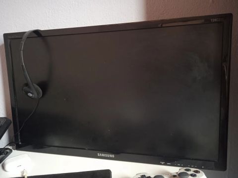 "tv hdmi 24 polegadas" - TVs no Brasil