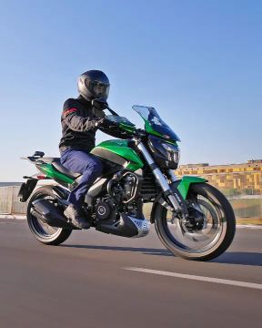 Motos BAJAJ DOMINAR no Brasil