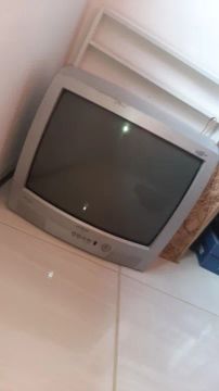 "tv de tubo" - TVs no Brasil