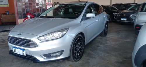 hatches FORD FOCUS 2018 Usados e Novos