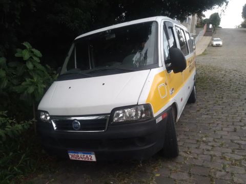 "carro escolar" no Brasil