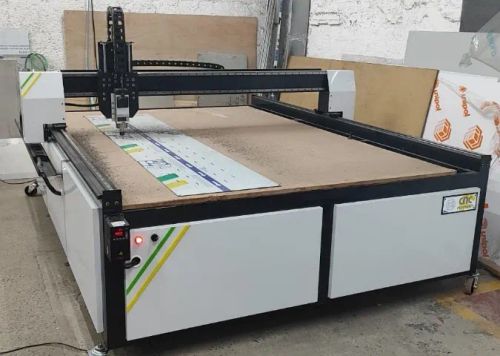 "maquina router cnc" - Máquinas para produção industrial no Brasil