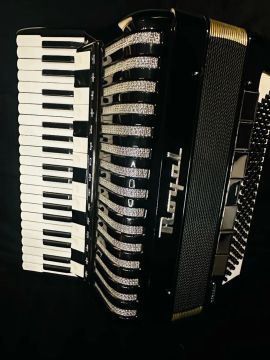 "sanfona ou acordeon" - Instrumentos musicais no Brasil