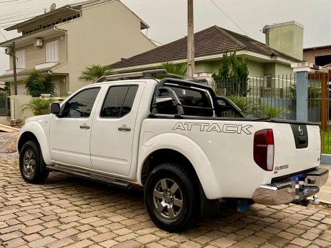 NISSAN FRONTIER 2016 Usados e Novos