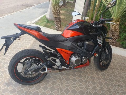 Motos KAWASAKI Z-800 no Brasil