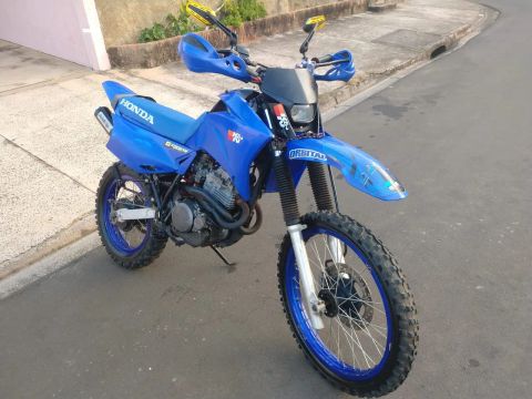 Motos HONDA XLX no Brasil