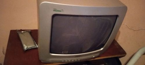 "tv de 14 polegadas lcd" - TVs no Brasil