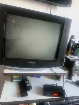 "tv de tubo" - TVs no Brasil