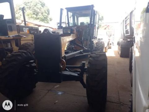 "maquinas patrola" no Brasil