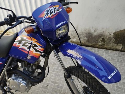 Motos HONDA XLR no Brasil