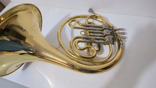 "instrumento trompa" no Brasil