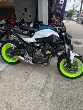 Motos YAMAHA MT-07/MT-07 2018 no Brasil