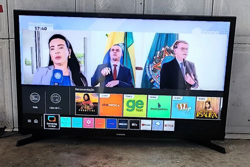 "tv de led 32 polegadas smart" - TVs no Brasil