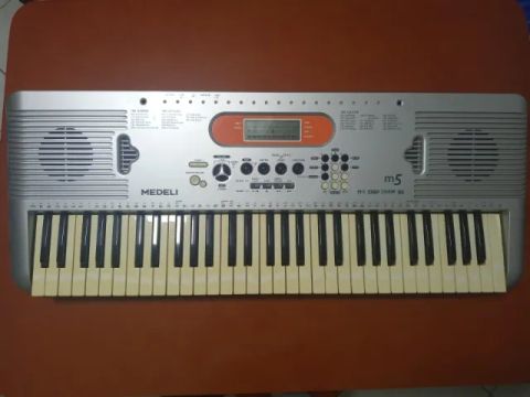 "teclado medeli" no Brasil