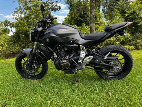 Motos YAMAHA MT-07/MT-07 2016 no Brasil