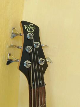 "contra baixo 5 cordas" - Instrumentos musicais no Brasil