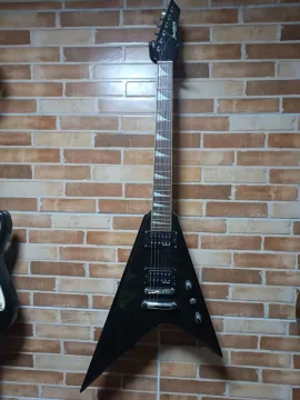 "guitarras flying v" - Instrumentos musicais no Brasil