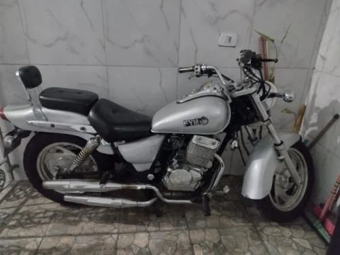 Motos FYM FY250 no Brasil