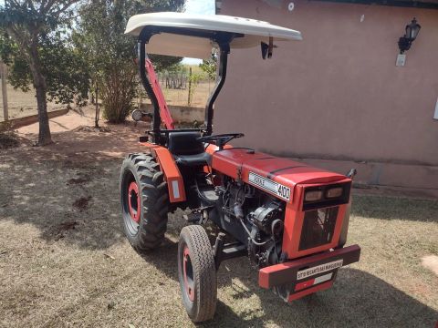 "trator agrale 4100" - Tratores e máquinas agrícolas no Brasil