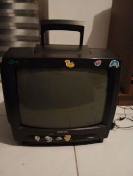"tv de tubo" - TVs no Brasil