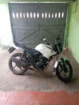 Motos YAMAHA FACTOR 2015 no Brasil