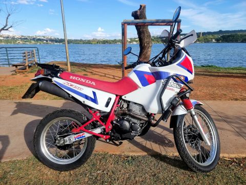 Motos HONDA SAHARA no Brasil