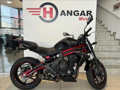 Motos KAWASAKI ER-6N 2015 no Brasil