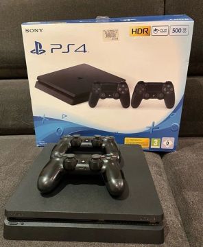 "console ps4 com 2 controles" - Consoles de Vídeo Game no Brasil