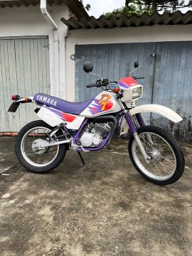 Motos YAMAHA DT no Brasil