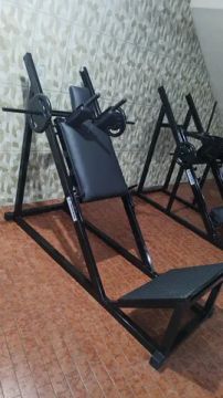 "hack machine 45" - Academia e Exercícios no Brasil