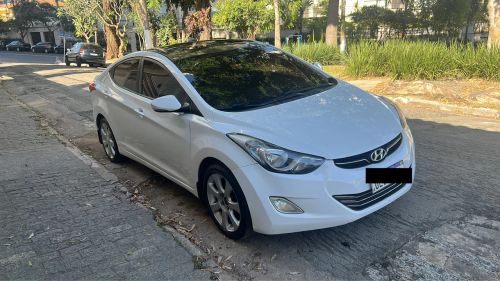 HYUNDAI ELANTRA Usados e Novos