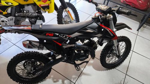 Motos MXF PRO RACING no Brasil