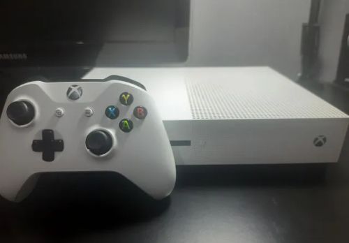 "consoles xbox one s" - Consoles de Vídeo Game no Brasil