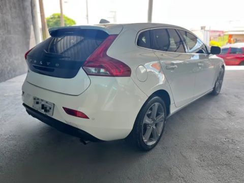 VOLVO V40 Usados e Novos