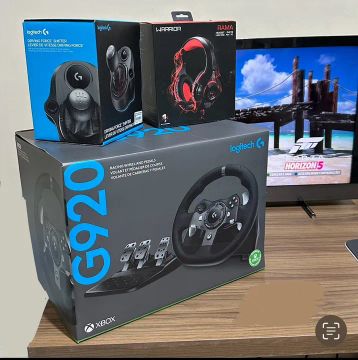 "volantes logitech" no Brasil