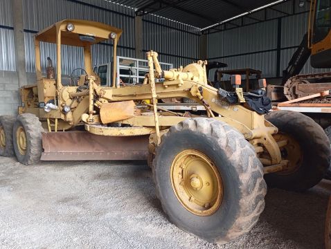 "maquinas patrola" no Brasil