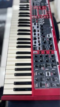 "nord stage" - Instrumentos musicais no Brasil