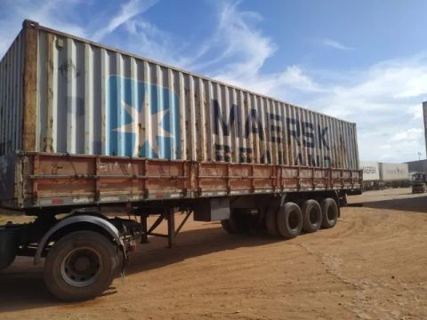 "container de 40 pes" no Brasil