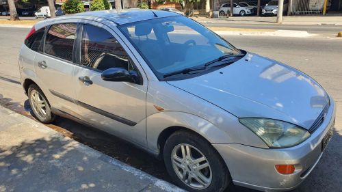 FORD FOCUS 2001 Usados e Novos