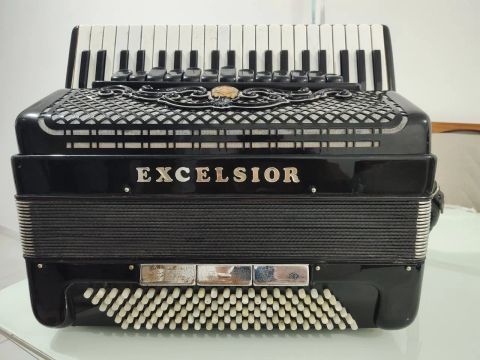 "sanfona ou acordeon" - Instrumentos musicais no Brasil