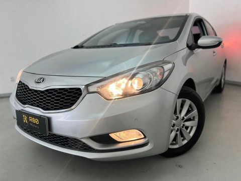 KIA MOTORS CERATO 2014 Usados e Novos